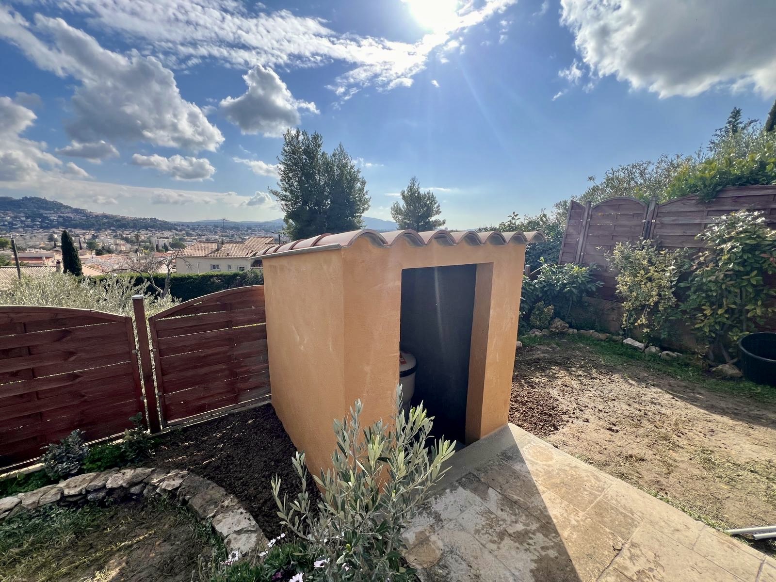 Création d'un local technique piscine sur Marseille YesPiscine Rénovation